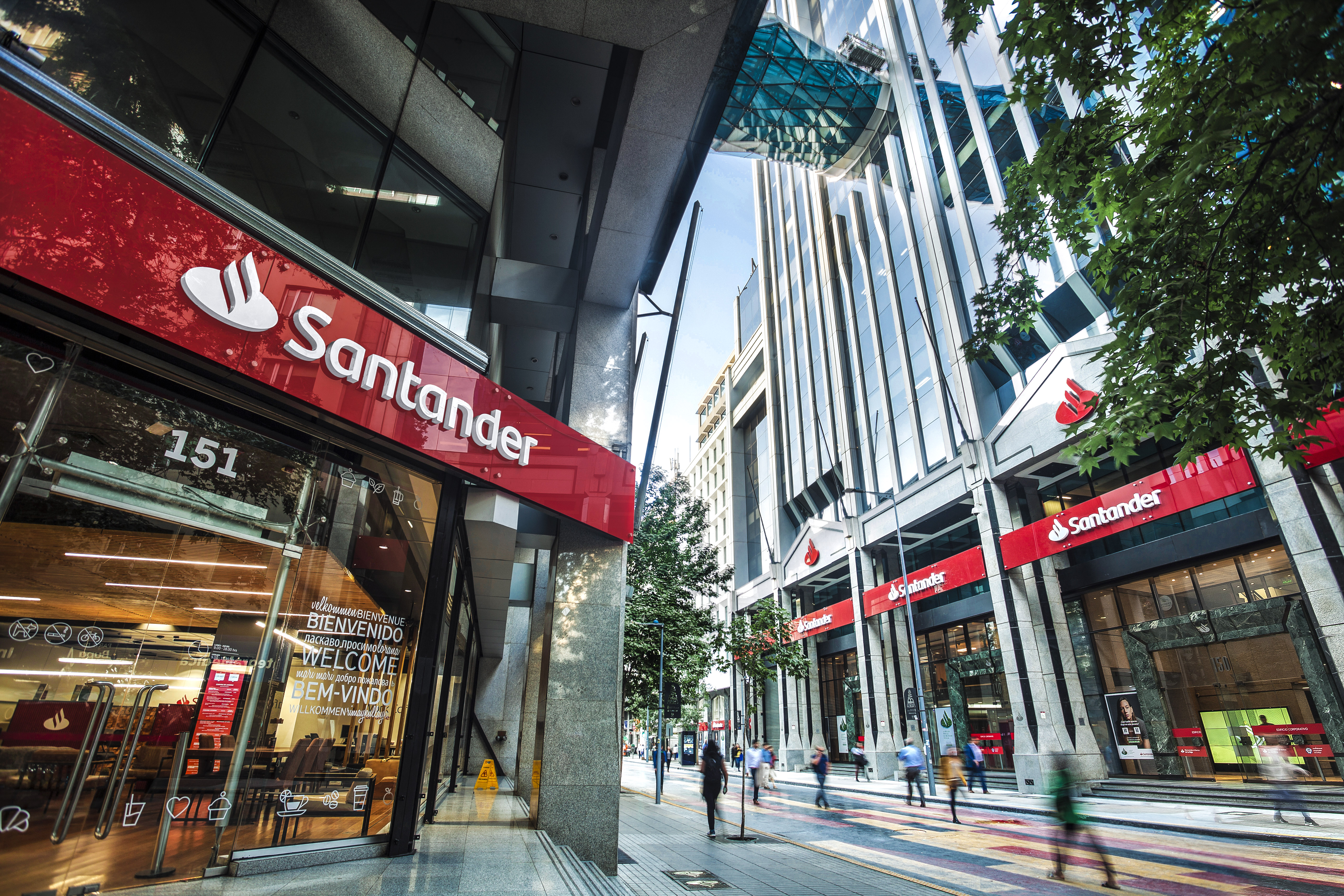 Santander Chile anuncia a Andrés Trautmann Buc como nuevo gerente ...